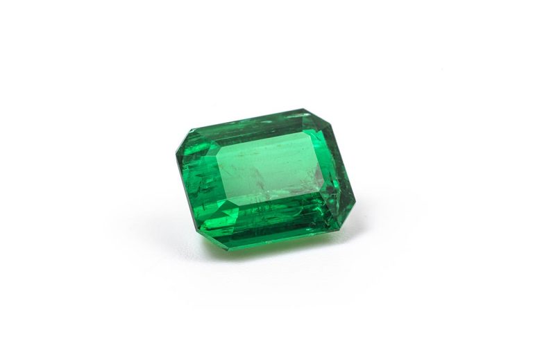 Gemstone Certificates & Grading Reports | The Natural Gem